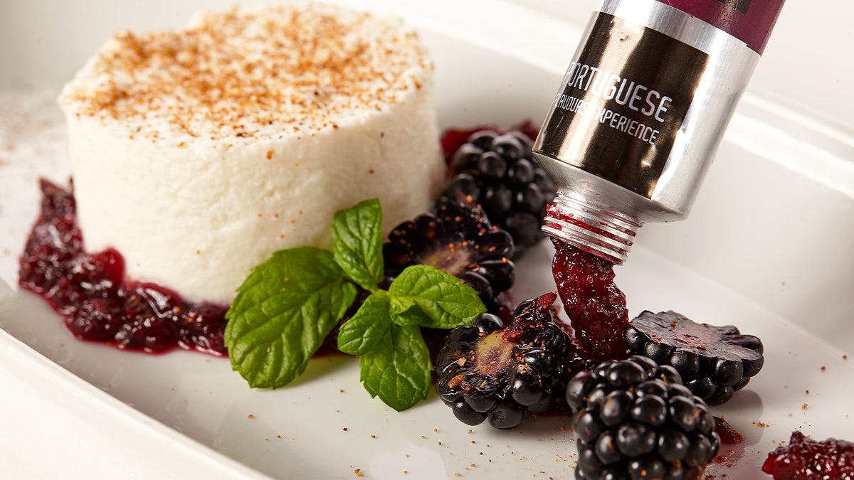 Creamy cheese with Blackberry Extra Jam with Hazelnut and Nutmeg – meia ...